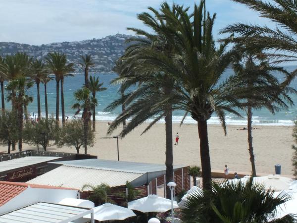 Apartamento En Roses: Terraza, Piscina, 6 Pers. - Es-204-74 - Roses