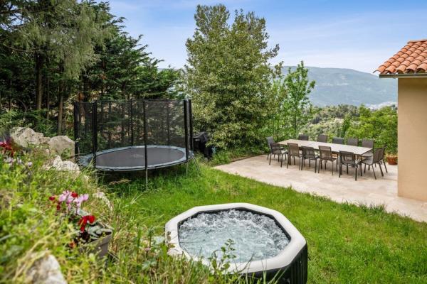La Quiétude - Spacious - Magnificent Mountain View - Ac - Jacuzzi - Nice