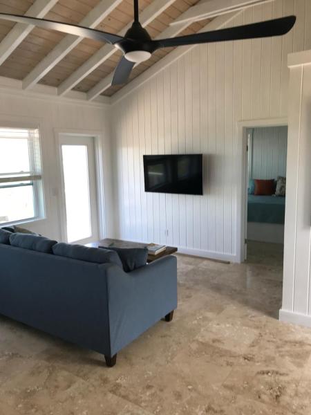 2 Br Kestrel Cottage With Exclusive Beach Park - The Bahamas