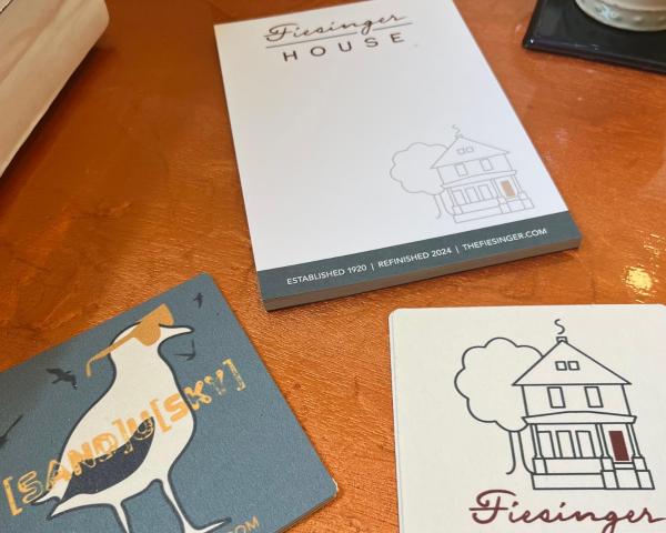 Fiesinger House - Entire Historic Home, Downtown Sandusky - Sandusky, OH