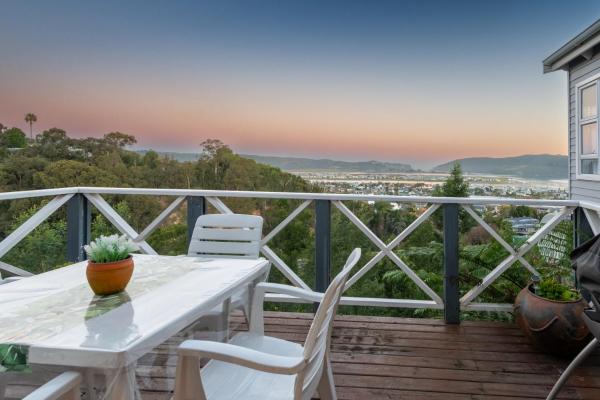 The League - 6 Sleeper, Lagoon Views, Walk To Town - Knysna
