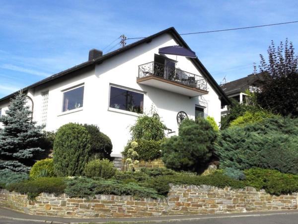Holiday Apartment Haus Burgenblick Bullay - Bad Bertrich
