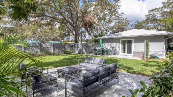 2400 Novus Sarasota - Sarasota, FL