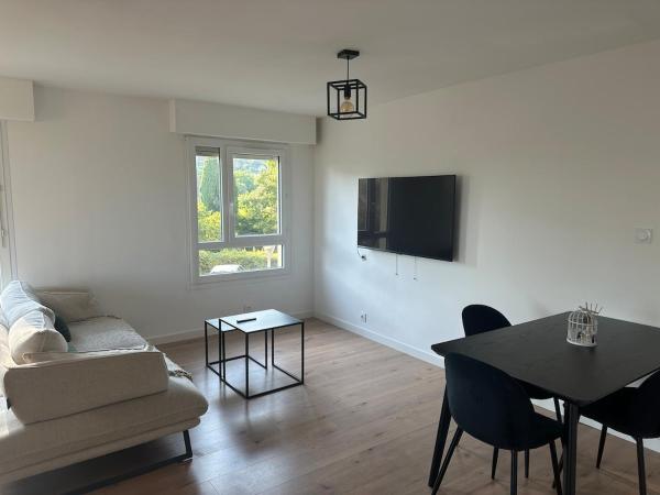 Appartement Cosy Proche Centre Ville De Nîmes - Maison Carrée