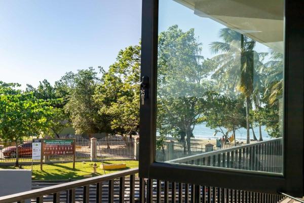 Fully Renovated Beachside With Oceanview 1 Bedroom Unit 7 - Dorado