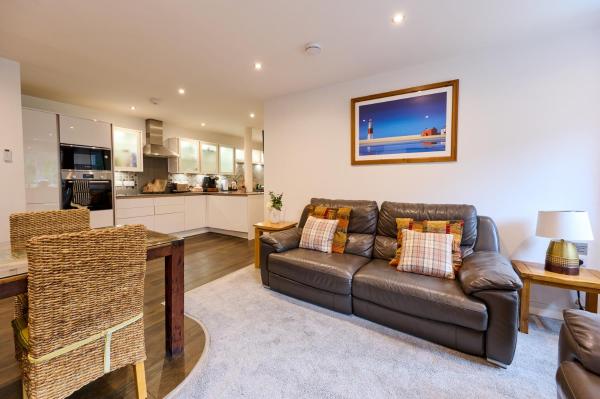 Premium 2 Bed Apt 1st Floor Sleeps 4 Adults In Oban Town - Oban