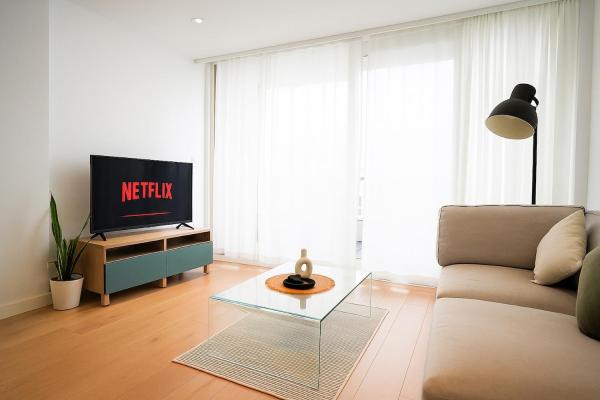 1bed-1bathroom-pool-gym-sleeps 4 Guests - Ryde