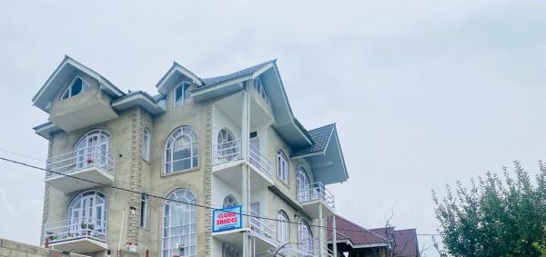 Cloud Shades - Srinagar