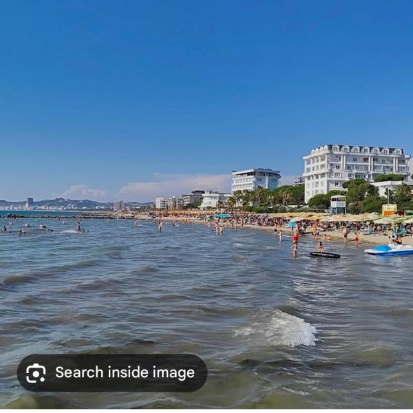 Beautiful Apartment Mali I Robit - Spille