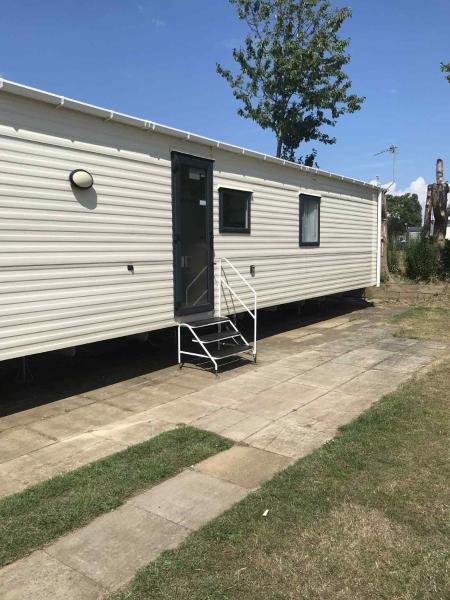 Luxury 2 Bedroom Caravan Pets Stay Free - Thornham