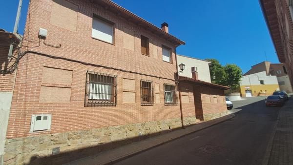 Casa Rural Villa Ribatejada - Galápagos