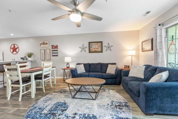 Americondo -Sleeps 8 Only Blocks From 76 Strip - Branson, MO