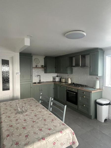Sea View Apartment - Ireland