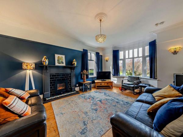 4 Bed In Fairbourne 42772 - Barmouth