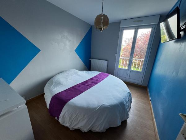 Chambre Avec Lit Rond Insolite Proche Gare Tgv - Côtes-d'Armor