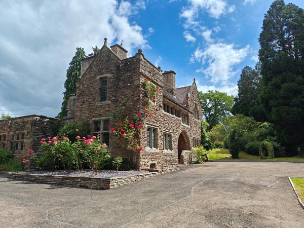 5 Bed In Monmouth 94050 - Monmouth