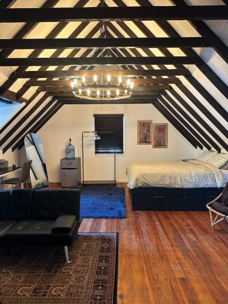 Duplex Studio Apartment - Deer Park, NY