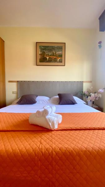 Ej Station Corner - Verona