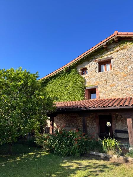 El Sitio De La Poza - Comillas