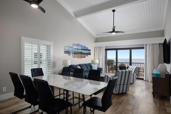 2531 Beach Villa- Captiva Three Bedroom Executive Penthouse Residence - Captiva, FL