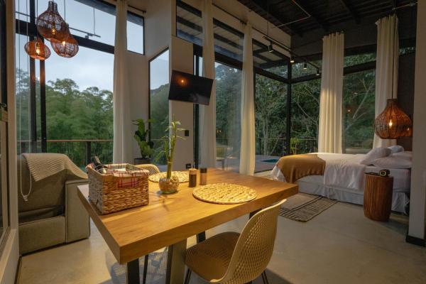 El Canto De Las Aves - Pereira