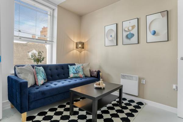 Urban Retreat - Simply Refined - 노샘프턴