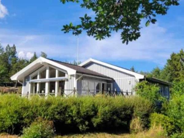 4 Star Holiday Home In Henån - 海農