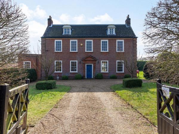 Hemblington Hall Arts And Leisure Ltd - Engeland