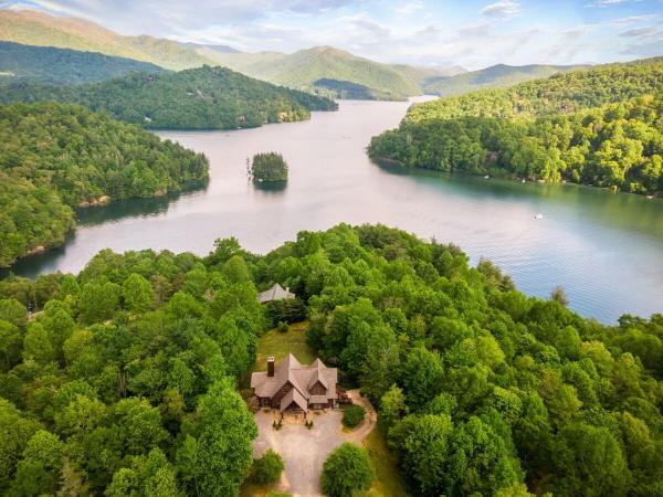 Modern Cabin, Secluded, Views, Lake, Private Dock, Wifi - Robbinsville, NC