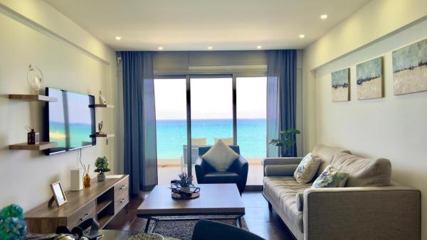 Sea View Apartment With Pool - Relax By The Coast - Cyprus