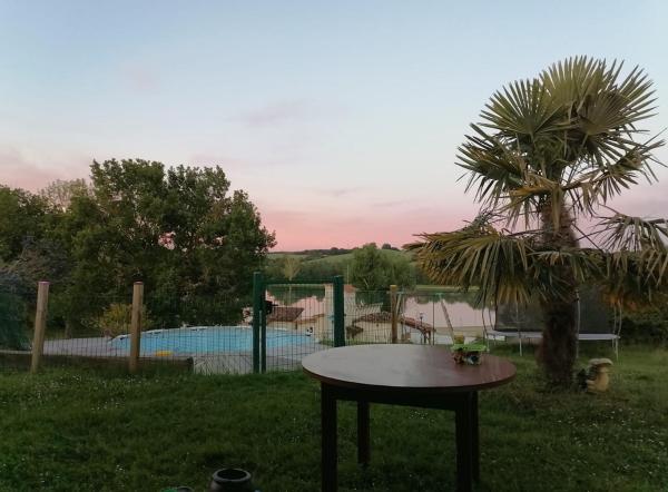 Villa Au Bord Du Lac - Gers