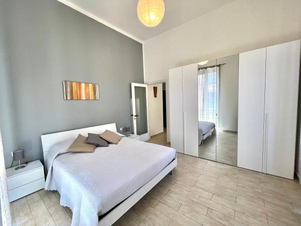 La Valigia Sul Letto - La Spezia