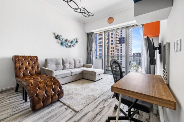 1br At Ocean Heights Next To Tram Station - Dubai