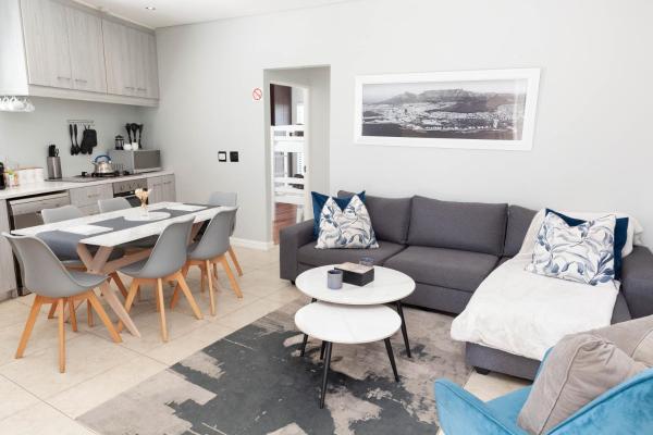 Home Away From Home In Table View - Parklands