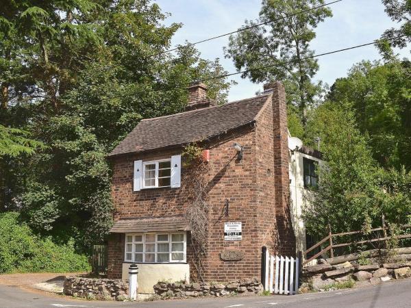 The Old Toll House - Staffordshire
