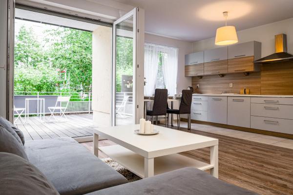Tarnogaj Apartment - Terrace, Park Nearby - By Rentujemy - Wrocław