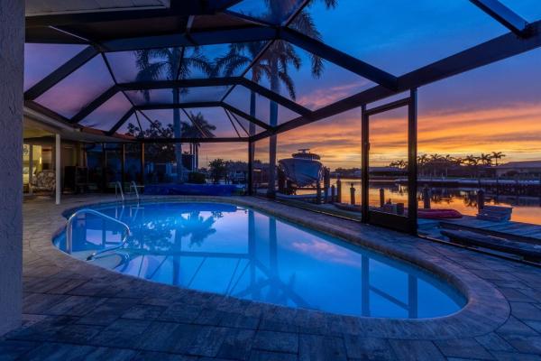Great Location & Luxurious Escape - Villa Anchor & Ale - Roelens - Fort Myers, FL