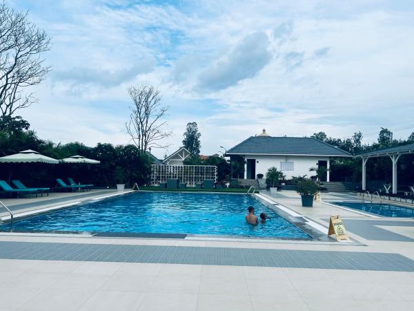 Tvr Luxury Resort - With Bathtub And Pool - 코다구