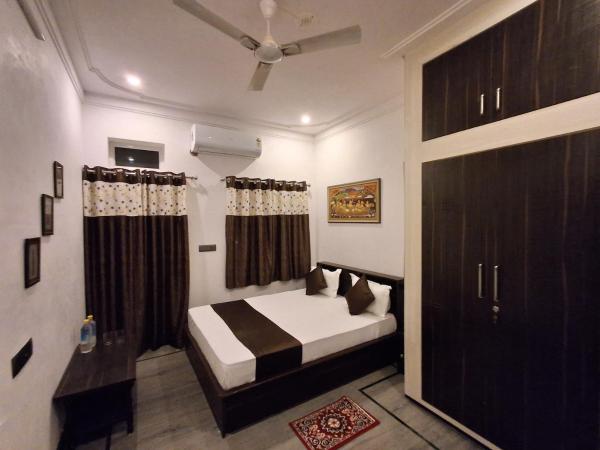 Gitanjali Homestay Lakeside, Udaipur - Udaipur