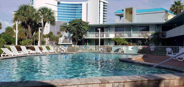 Clearwater Suites - Clearwater, FL