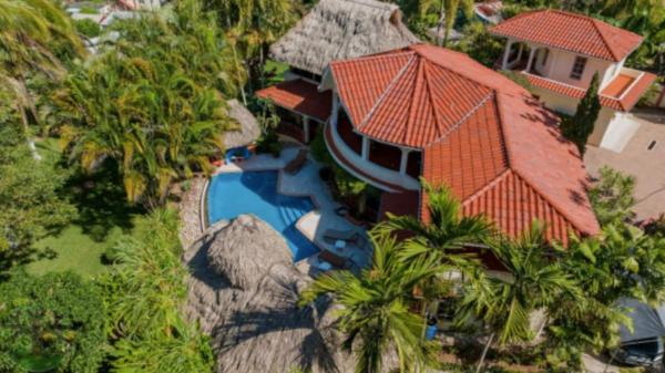 Villa Attalea Luxury Jungle Villa Near San Ignacio - 貝里斯