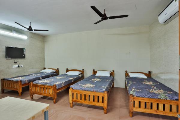 My Place Girl's Hostel - 孔巴托