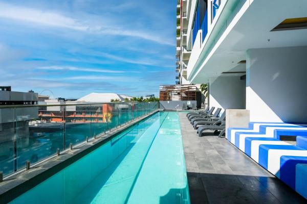 The Perfect Location Gym, Pool & Parking M22 - Brisbane