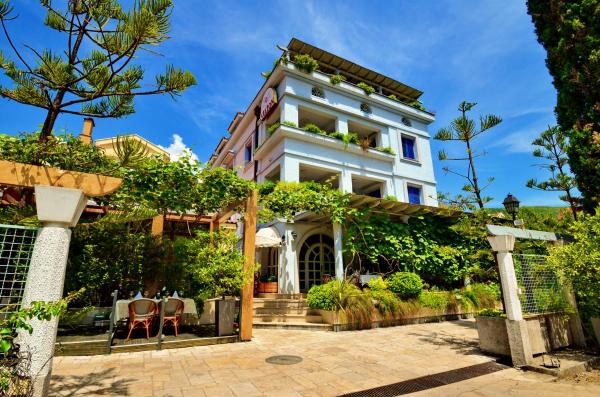 Villa Velzon Guesthouse - Montenegro