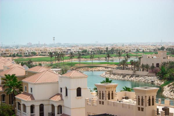 Cozy One Bedroom With Golf & Lake View Spacious & Fully Furnished - United Arab Emirates
