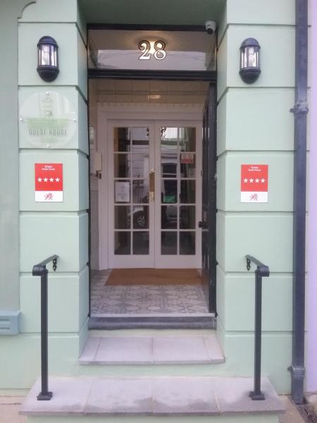 Southcliff Guest House - Tenby