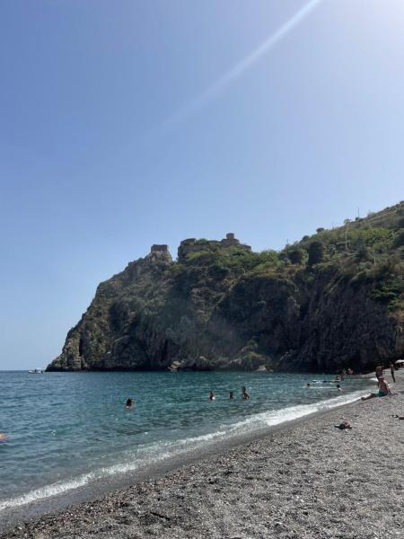 La Grotta - Sant'Alessio Siculo