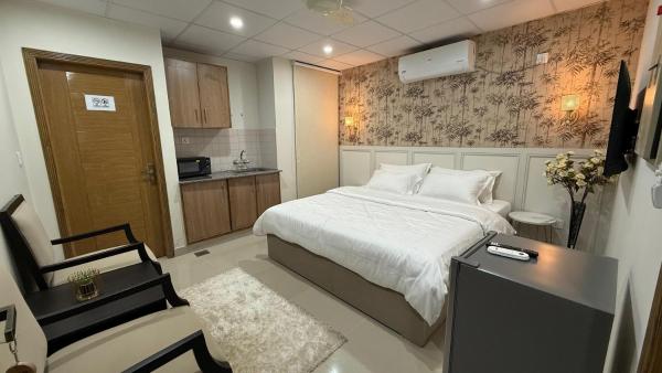 Studio Apartment - Lahore