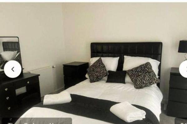 3 Bed-sleeps 6-city Centre-free Parking - Manchester