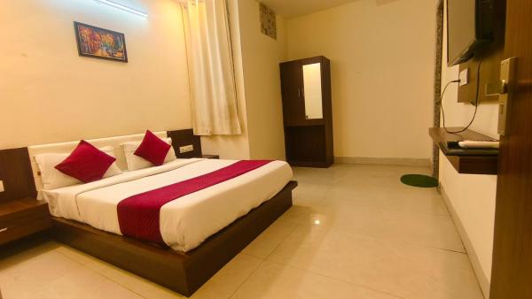 Hotel Veer Palace Near Railway & Bus Station Udaipur - Udaipur